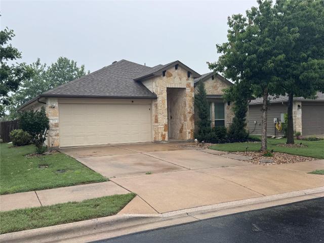 733 Pinnacle Dr