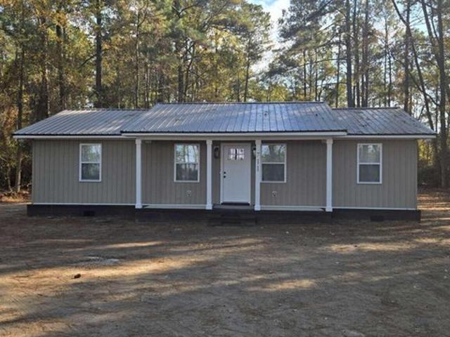 733 Rodeo Dr, Walterboro, SC 29488