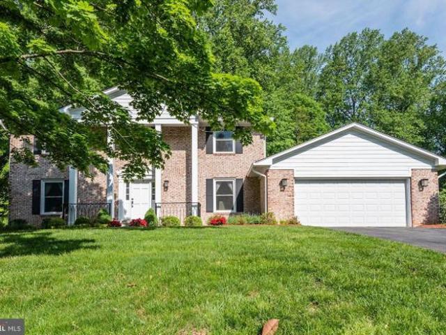 733 Ridge Dr, McLean, VA 22101