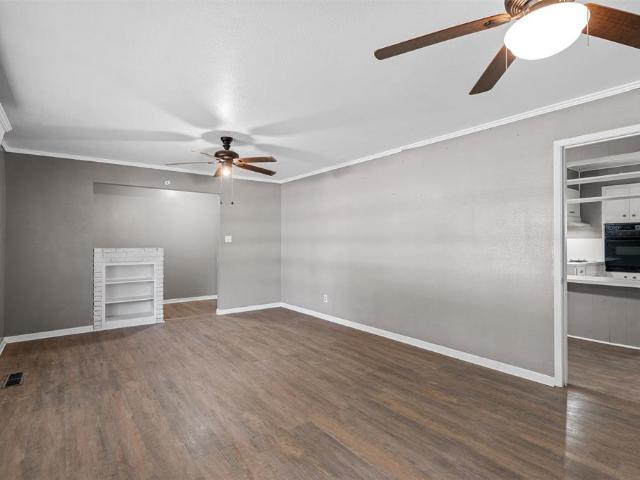 733 W 5th Street