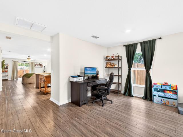 733 Walmsley St SW, Palm Bay, FL 32908 | MLS #1067