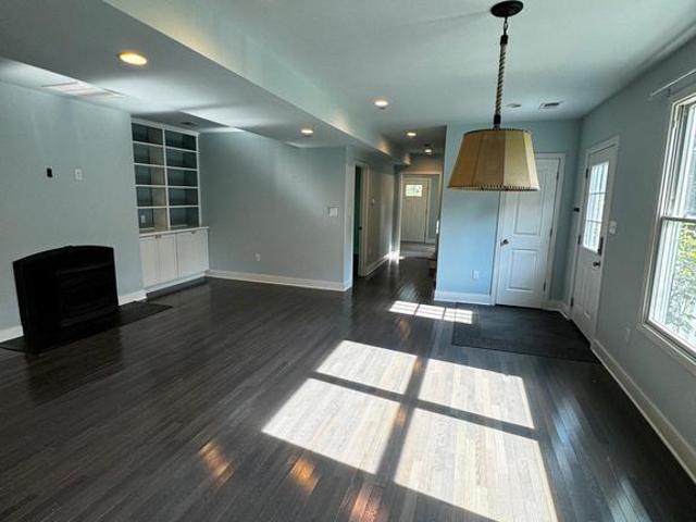733 Walnut Avenue