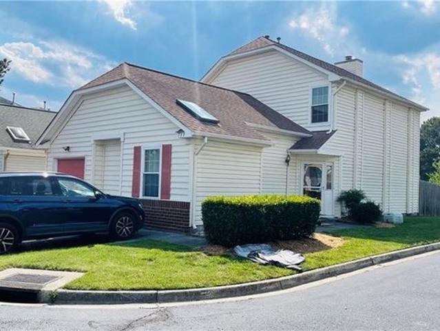 733 Whisper Walk, Chesapeake, VA 23322