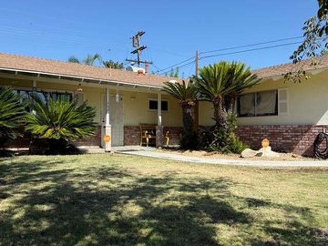 733 Trenton St, Delano, CA 93215