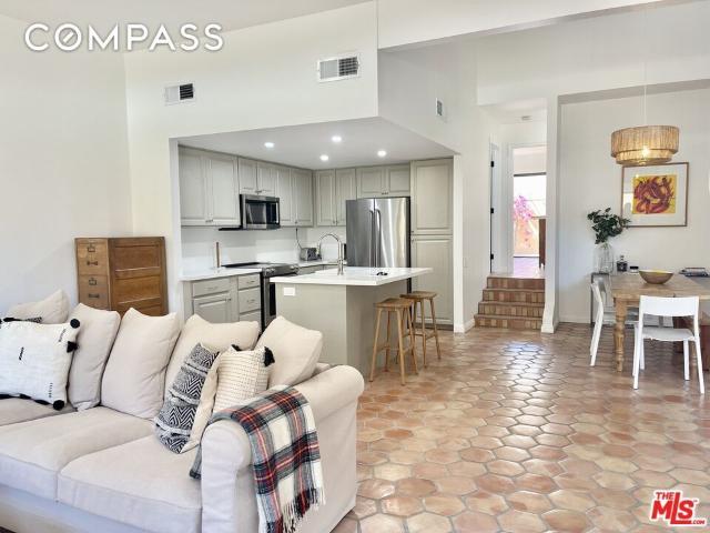 73441 Foxtail Ln, Palm Desert, CA