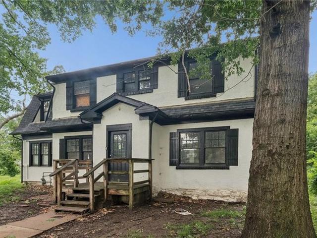 7344 Lydia Ave, Kansas City, MO 64131