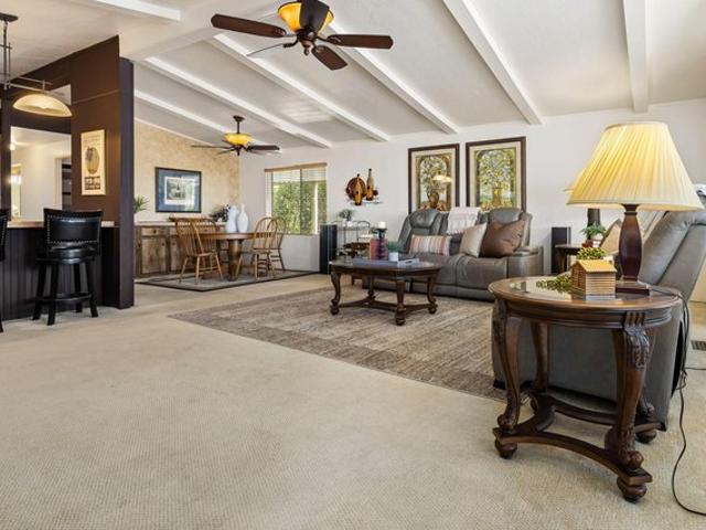 73450 Country Club Dr Spc 40, Palm Desert, CA 92260