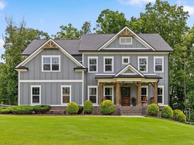 7346 Blackstone Dr, Signal Mountain, TN 37377