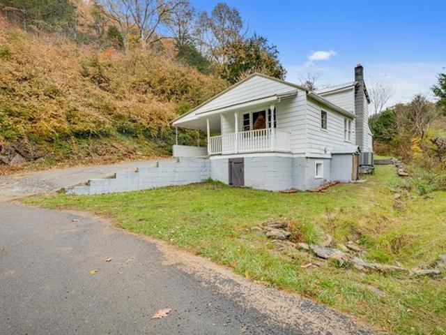 7348 River Mountain Rd, Lebanon, VA 24266