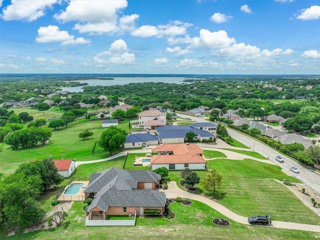 7349 Golf Club Dr, Fort Worth, TX 76179
