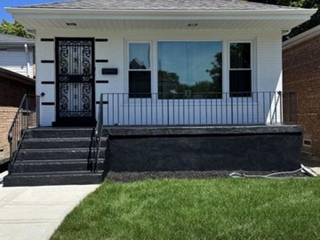 7349 S Honore St, Chicago, IL 60636