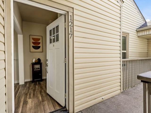 7340 Skillman St Apt 1217, Dallas, TX 75231