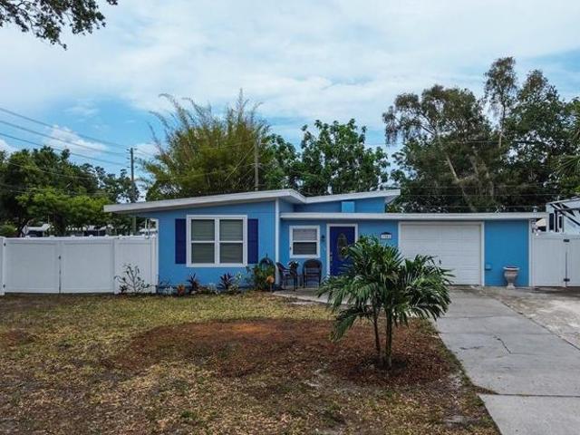 7341 Lynnwood Ave N, Saint Petersburg, FL 33710