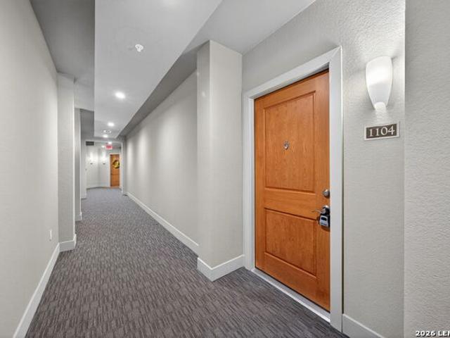 7342 Oak Manor, Unit 1104