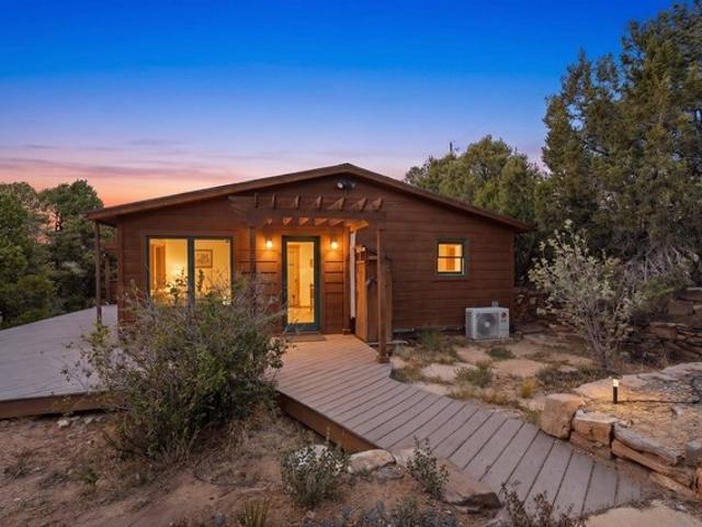 7342 Old Santa Fe Trl, Santa Fe, NM 87505