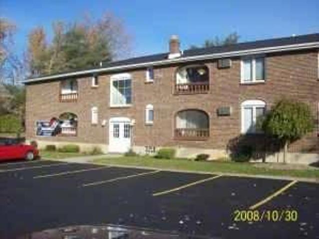 $734 / 2br Large, clean, new carpet, free expanded cable, open today 10 5pm! Tonawanda, UB, Amherst