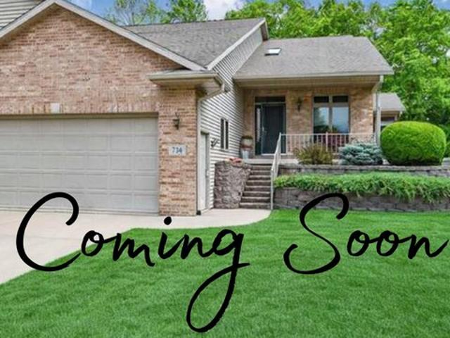 734 8th St, Prairie du Sac, WI 53578