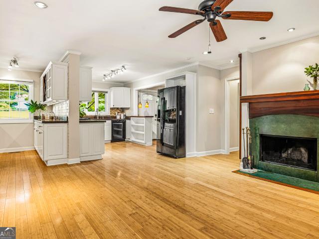 734 Cool Hollow Drive