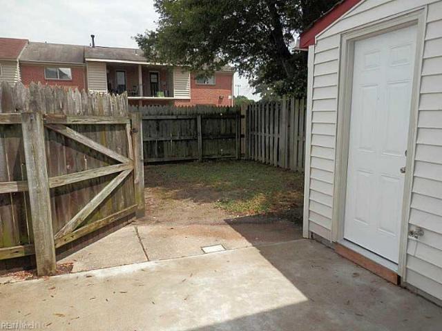 734 Biltmore DR