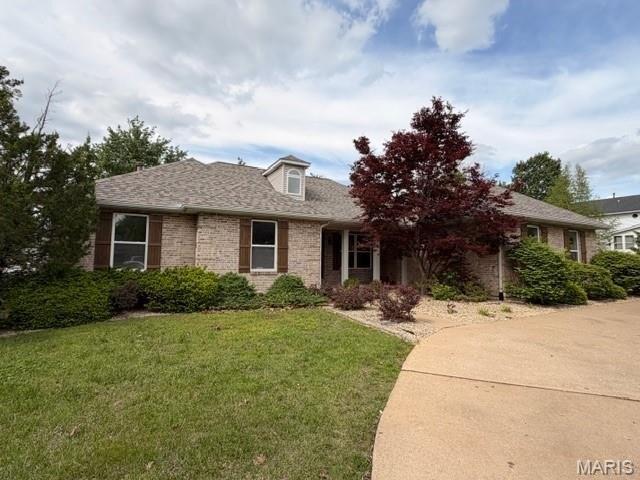 734 Blairbeth Dr, Weldon Spring, MO 63304