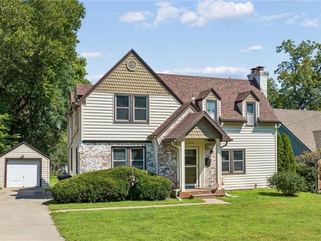 734 e manor road