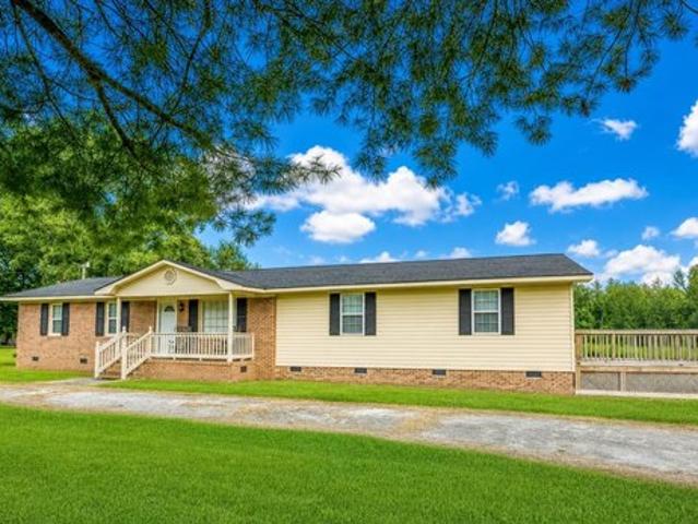 734 Foxboro Rd, Marion, SC 29571