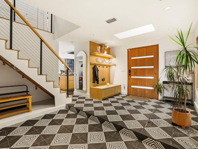 734 King Street