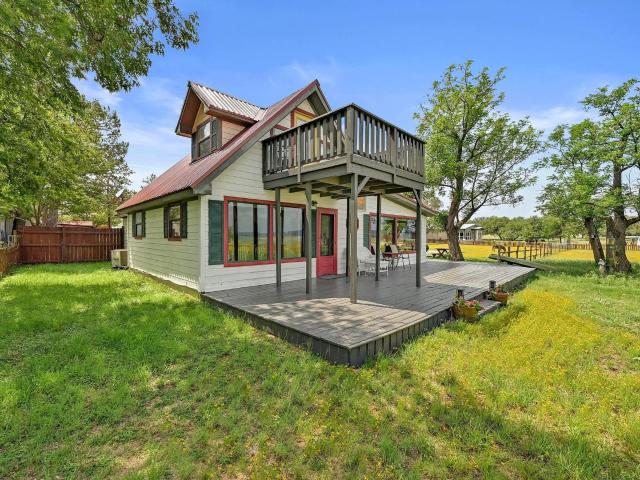 734 Island Dr