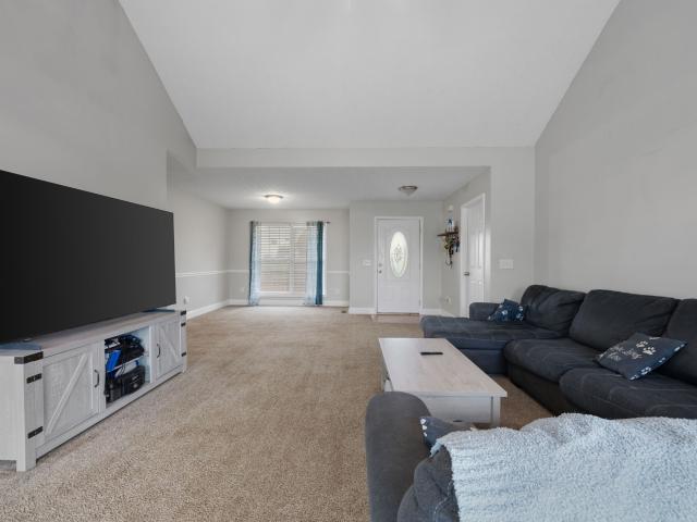 734 Lear Rd