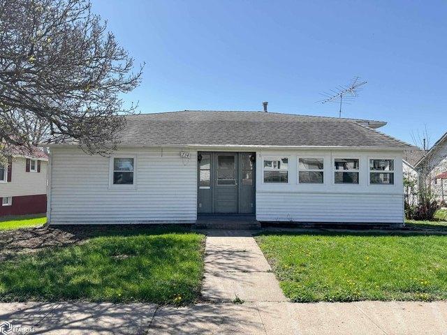 734 Linden Ave, Chariton, IA 50049