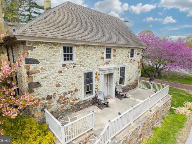 734 N Chester Road