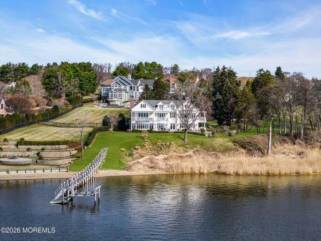 734 Navesink River Rd, Red Bank, NJ 07701