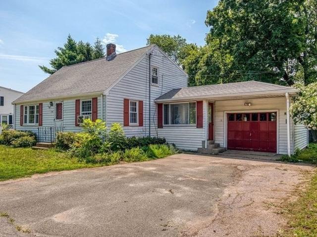 734 South St, Holbrook, MA 02343