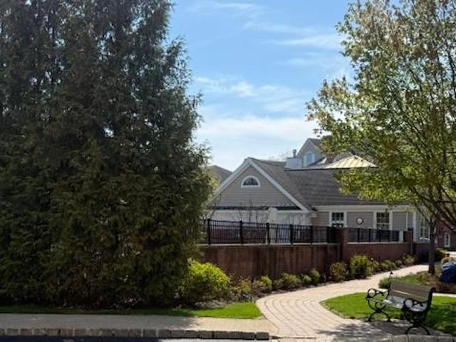 734 Regency Dr, Fishkill, NY 12524 | MLS #990156