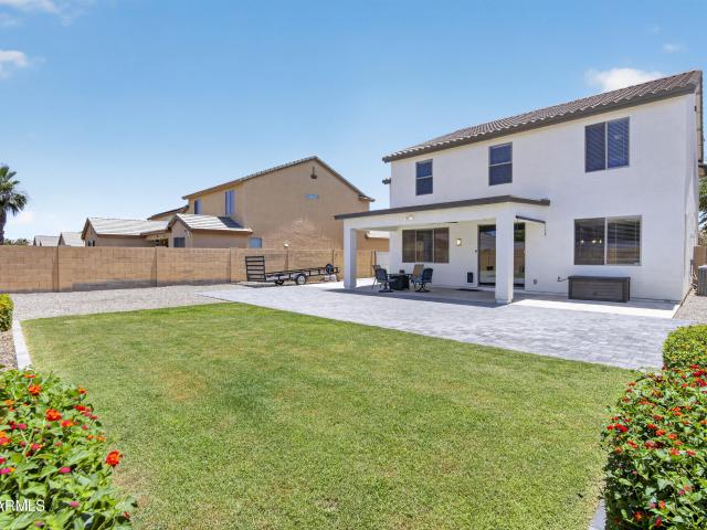734 w desert seasons drive