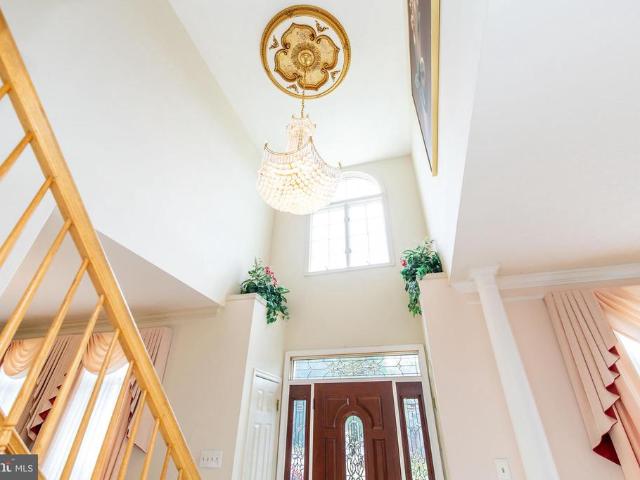 734 Thornwood Drive
