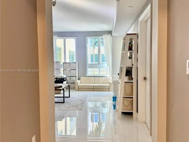 7355 SW 89th St Unit 526N, Miami, FL 33156