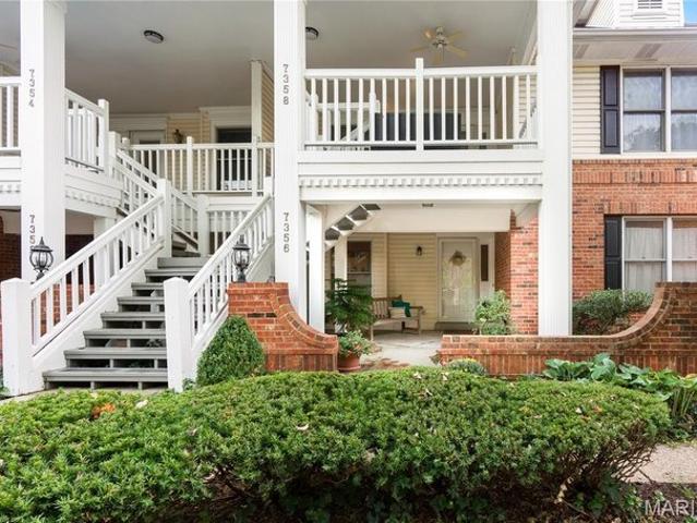 7356 Whitehall Colonial Ln, Saint Louis, MO 63119