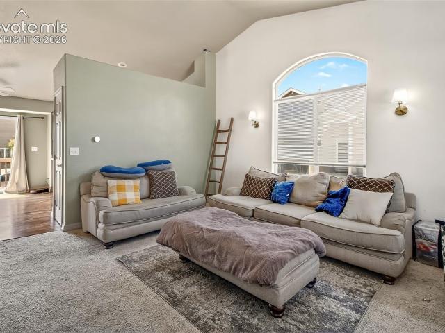 7358 Maybeck View