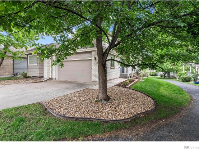7358 Buckingham Court