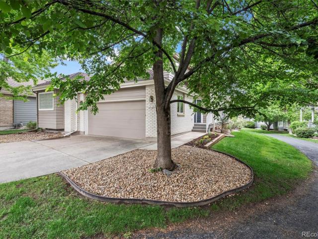 7358 Buckingham Court