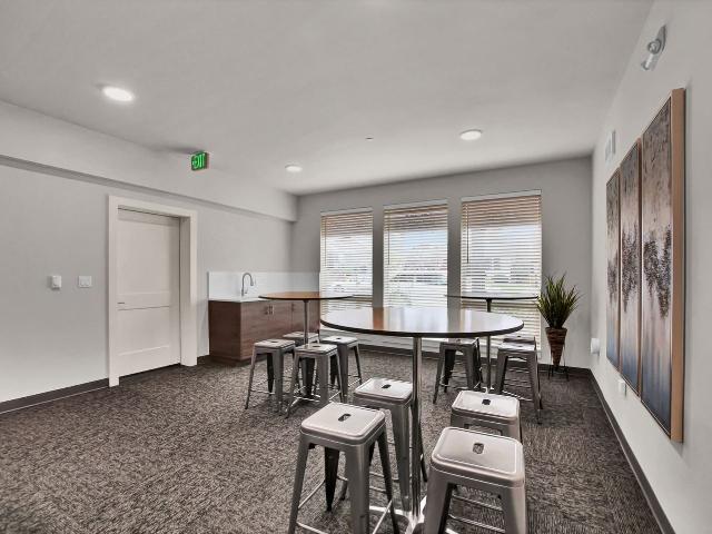7350 N Greenwich Ave 2 Bedroom Apartment for Rent at 7350 N Greenwich Ave, Portland, OR 97217 Arbor Lodge