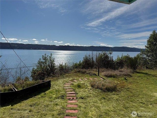 7350 NE North Shore Rd, Belfair, WA 98528