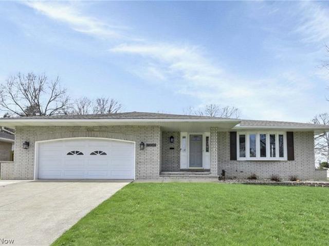 7350 Ames Rd, Parma, OH 44129