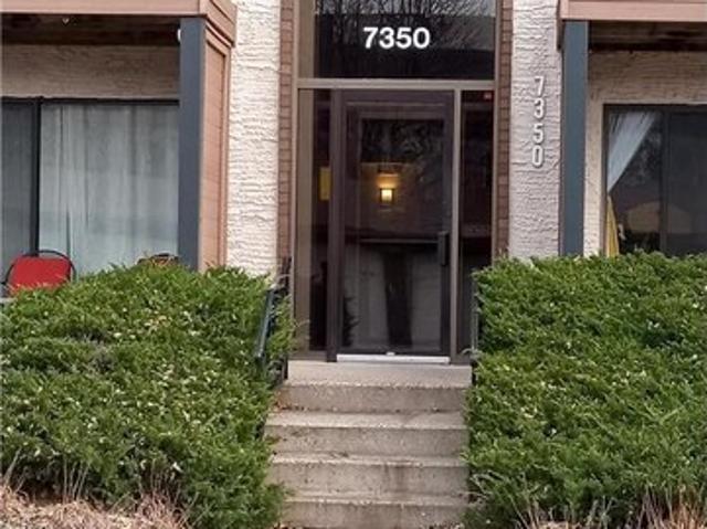 7350 York Ave S Apt 203, Edina, MN 55435