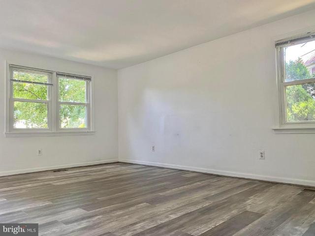 7351 END UNIT Crestleigh Circle