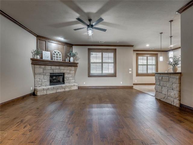 7351 Falcon Ridge