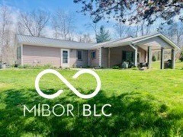 7351 Homestead Rd, Morgantown, IN 46160