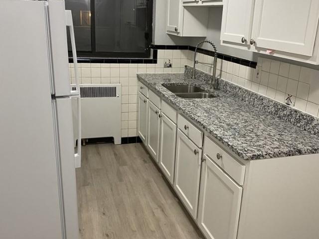 7352 Reading 1 Bedroom Apartment for Rent at 7352 Reading Road, Cincinnati, OH 45237 Roselawn