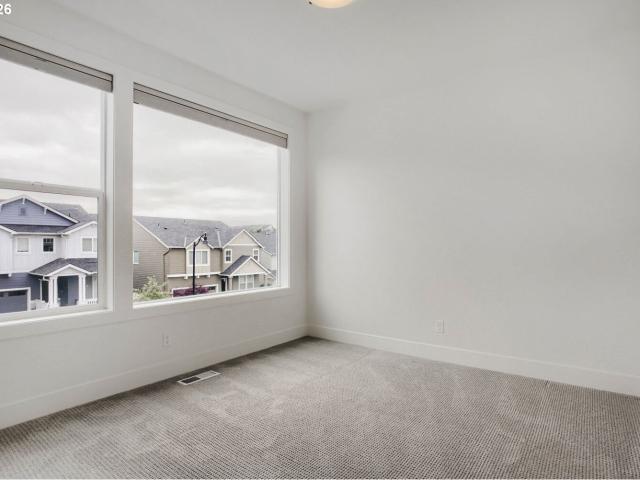 7353 NW Oakfern Dr, Portland, OR 97229 | MLS #559292